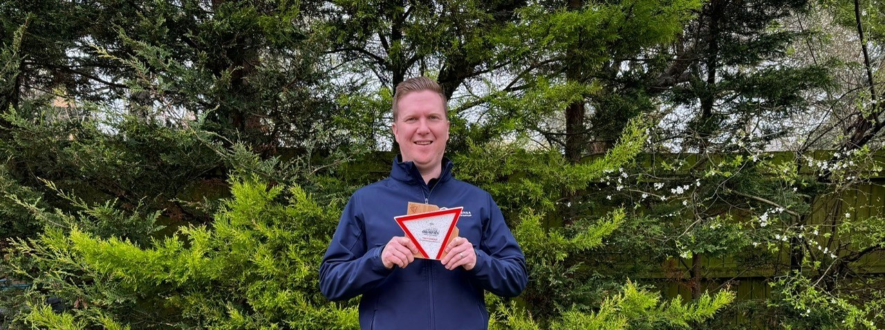 Tom receives BRAVO Network 'Rising Star' Award - Pollensa Insurance ...